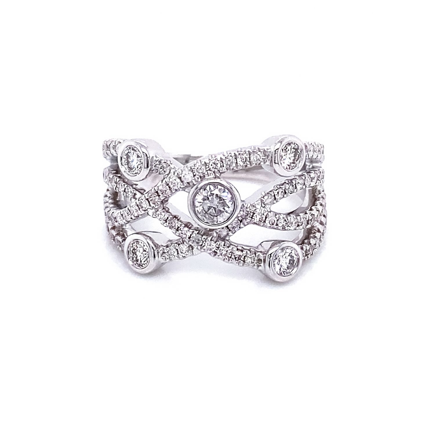 Cocktail Diamond Ring / Diamond trading company